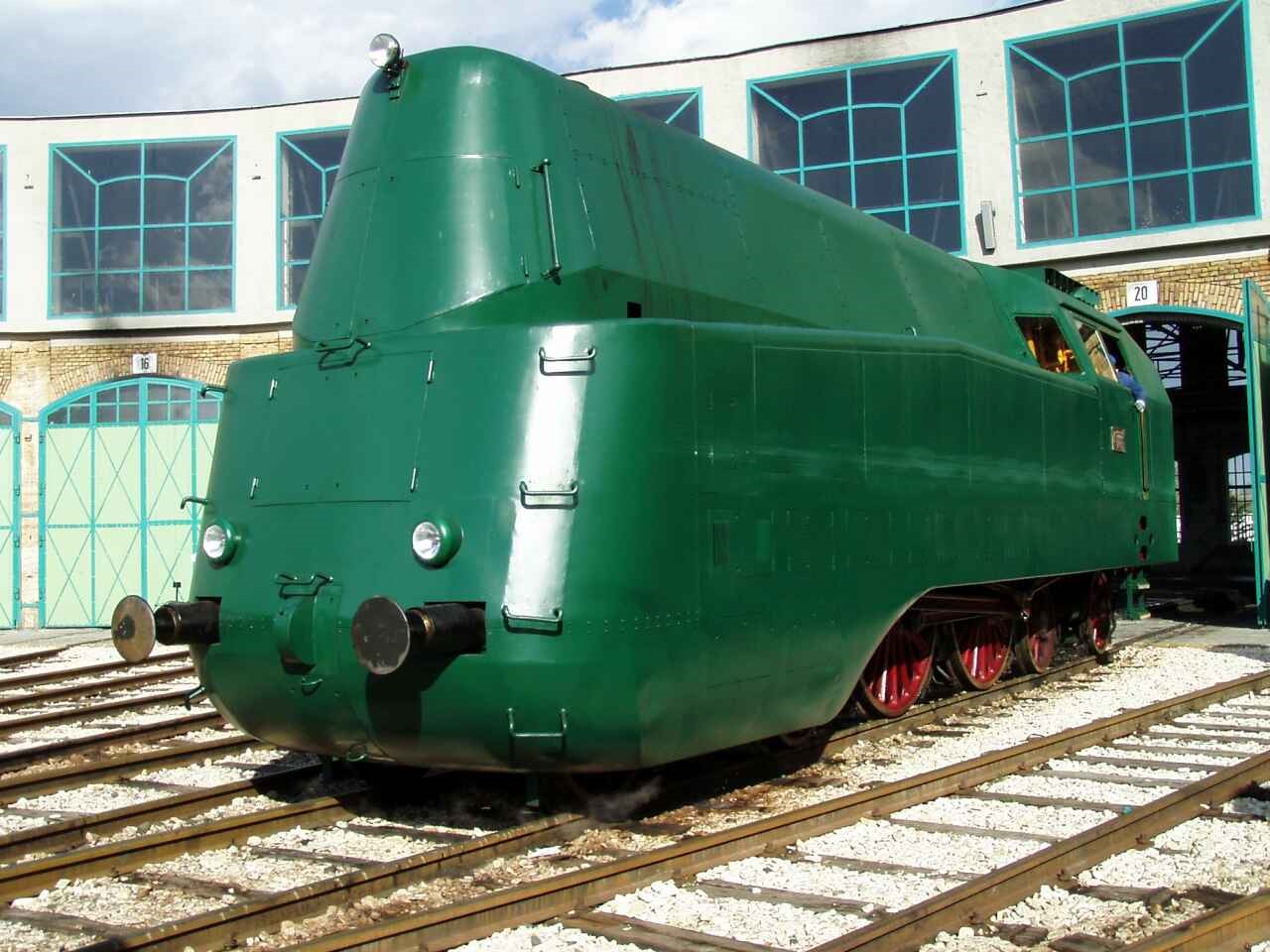 10+1 legendás magyar mozdony | Tudás.hu