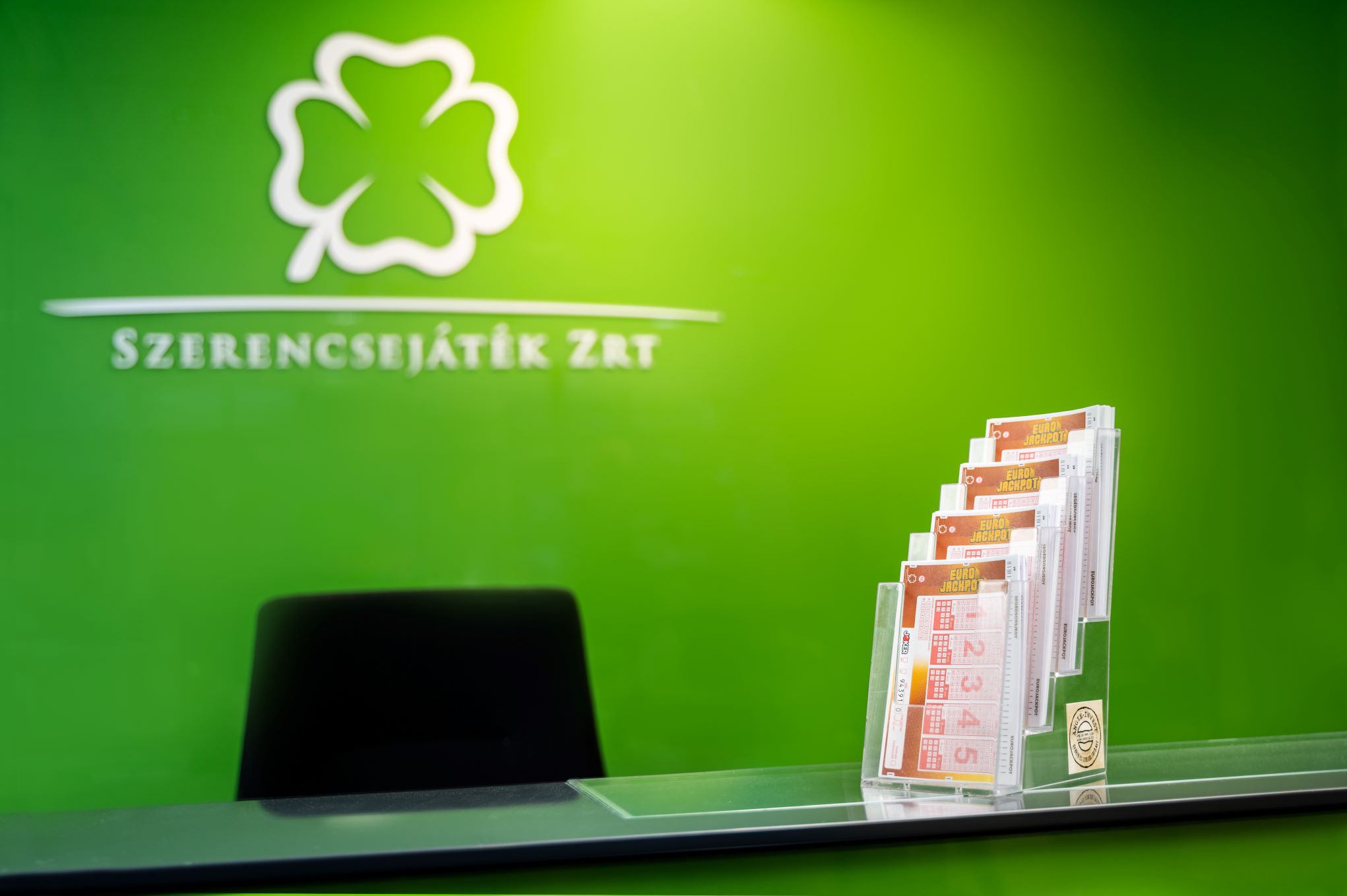 Hát ők a mázlisták - 5 milliárdosa és 8000 milliomosa lett az országnak ...